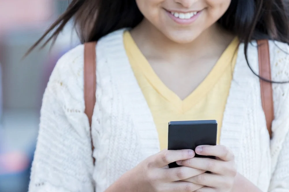 What You Need to Know About Texting with Your Teen — Mind Chicago