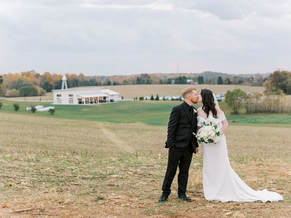 Chic Celebration at The Ruby Cora: Stunning Tennessee Wedding Venue ...