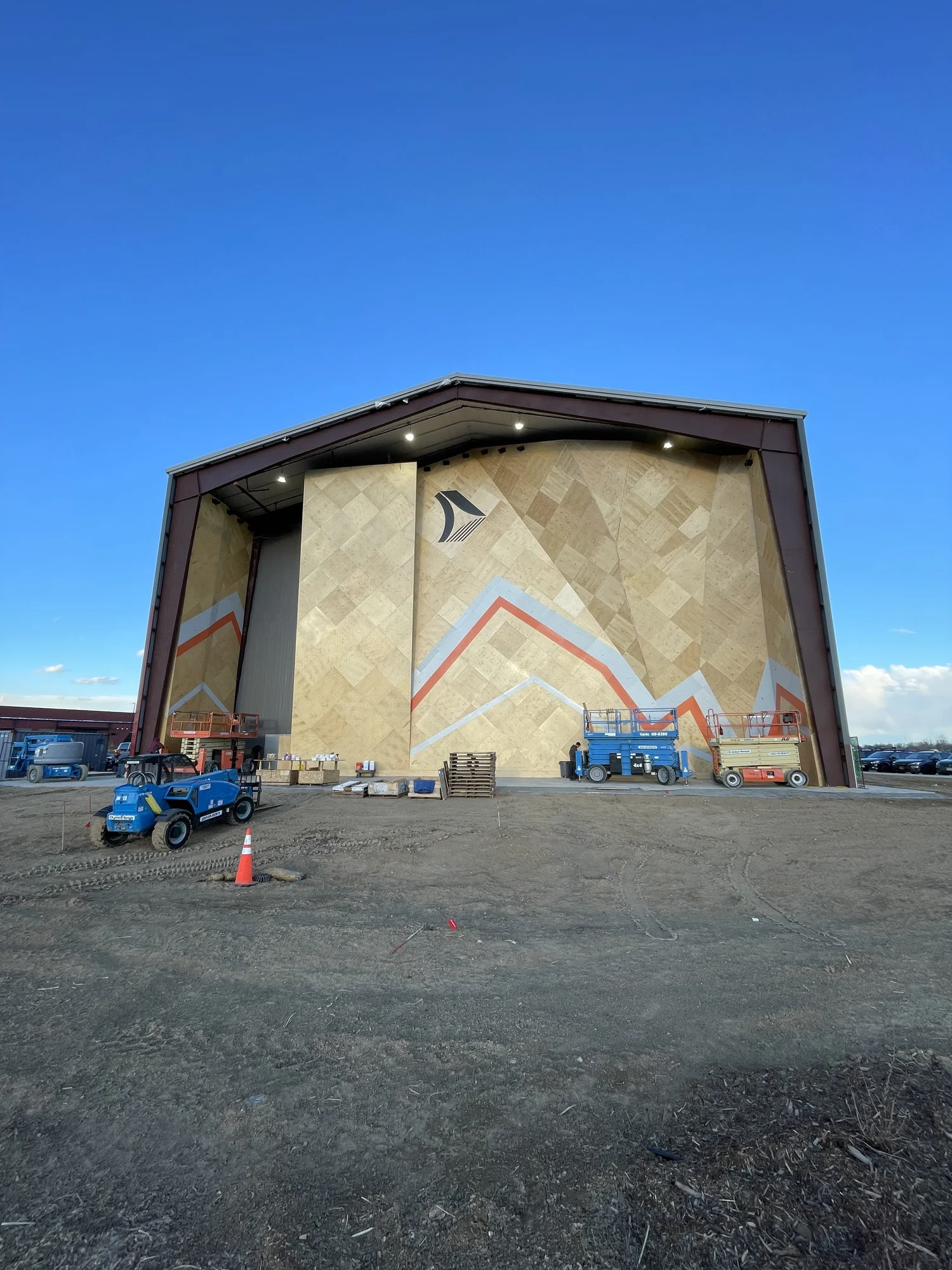 Longmont Climbing Collective — Climbing Collective