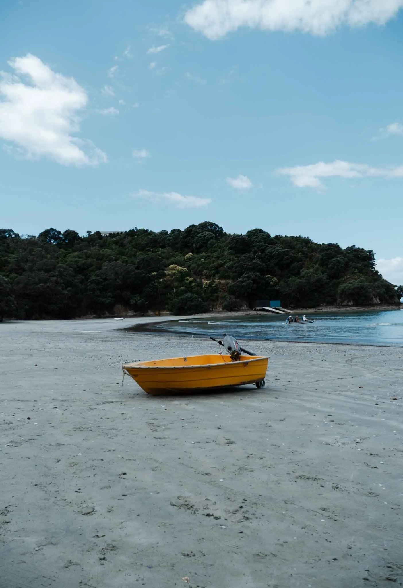 12 Best Waiheke Wineries (& How To Visit Them) — PETRINA DARRAH