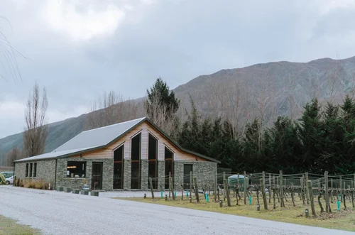 The Best Queenstown Wineries To Visit For Tastings, Lunch & Views ...