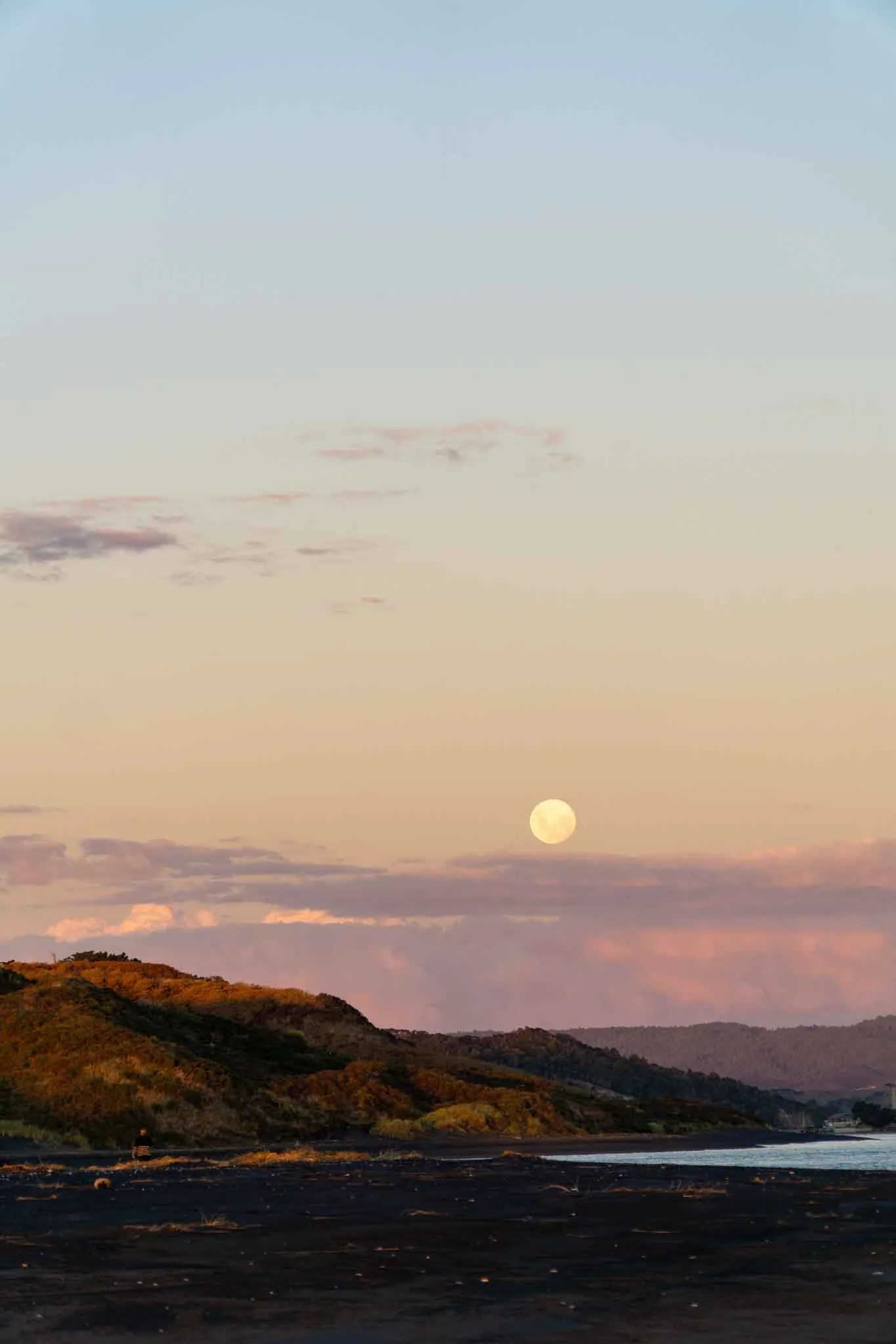 What To Do In Raglan, New Zealand's Hippie Surf Town — PETRINA DARRAH