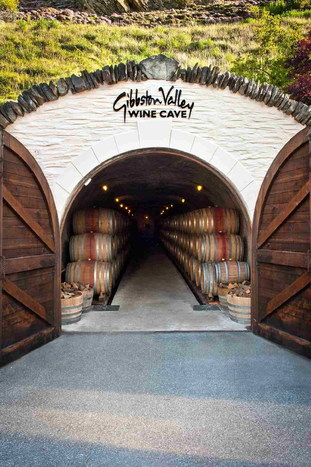 11 Incredible Queenstown Wineries to Visit for Wine Tasting (+Lunch ...