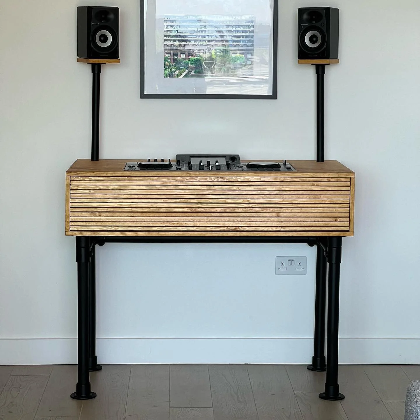 Gallery — Spinback Furniture