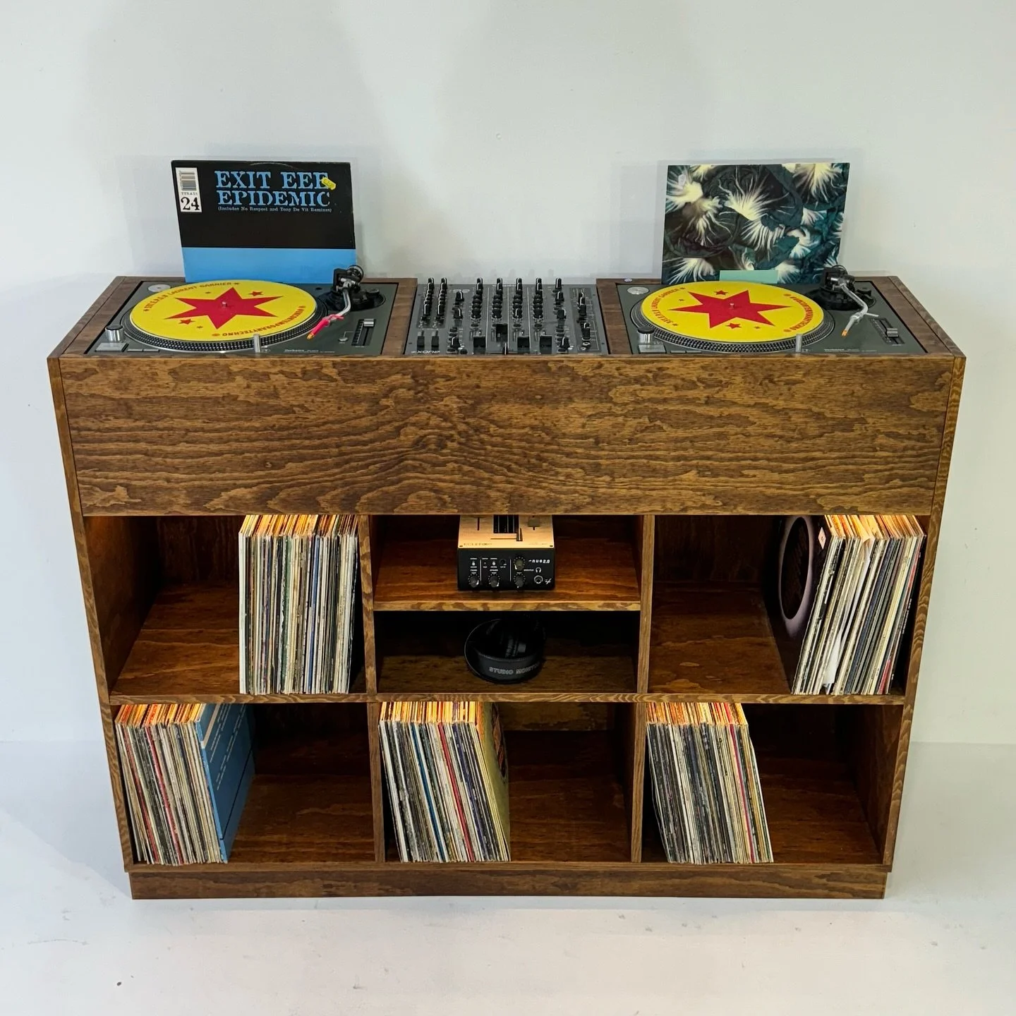 Gallery — Spinback Furniture