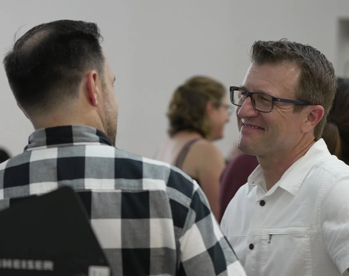 Teaching God’s Word in the United Kingdom — Calvary Chapel Magazine