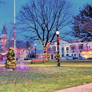 Walpole Town Commons — Destination Downtown