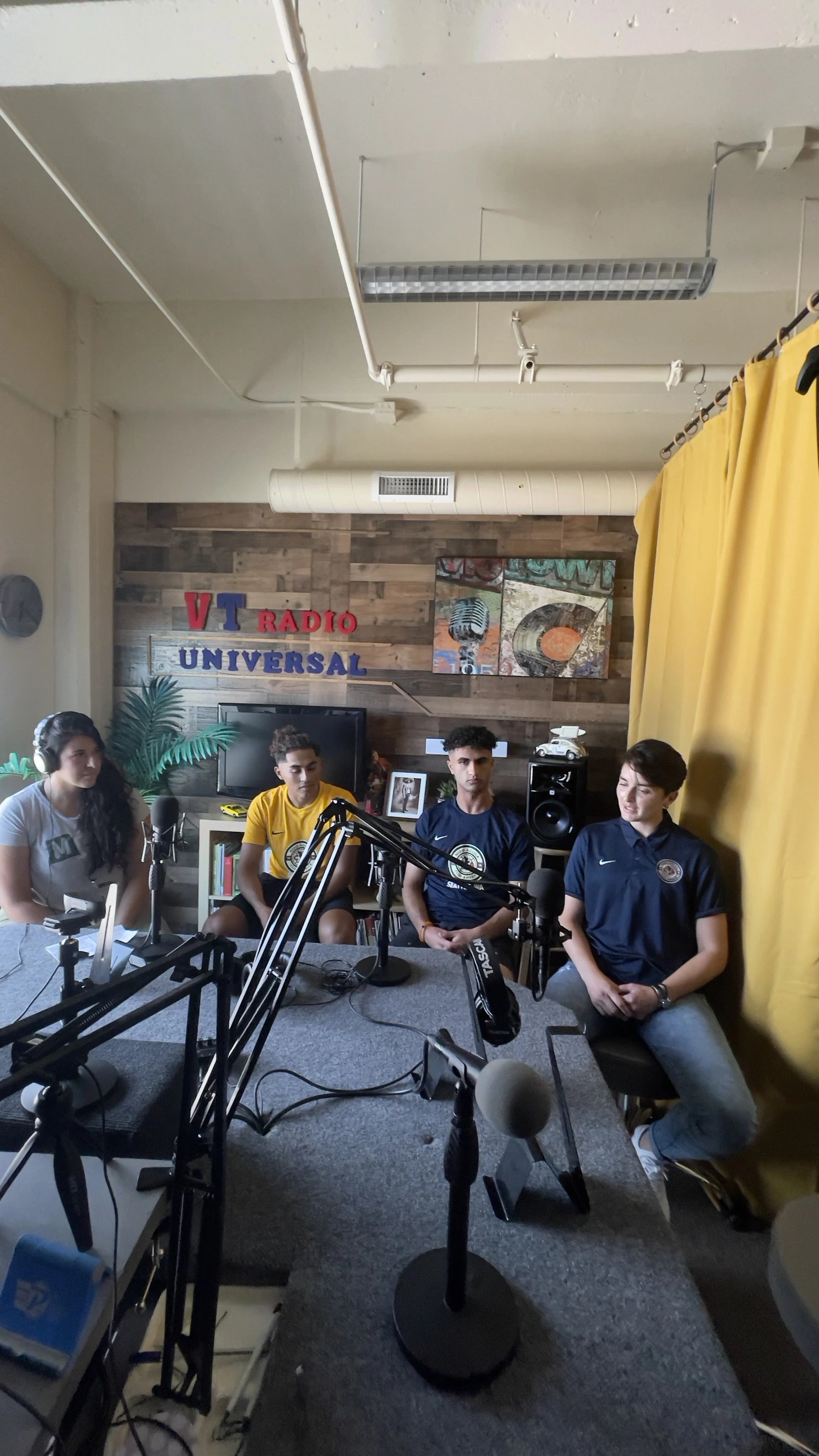 Gallery — VT Radio Universal
