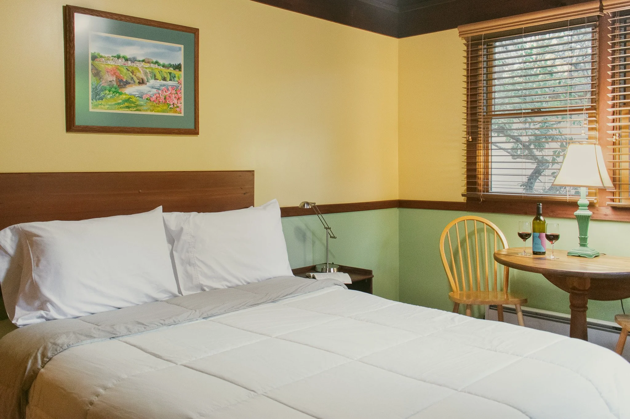 Hotel rooms — Anderson Valley Inn
