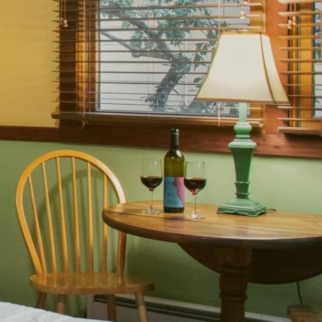 Hotel rooms — Anderson Valley Inn