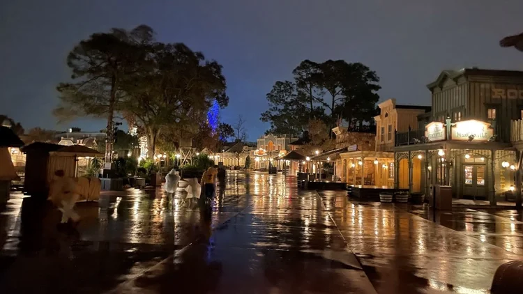 23 Fun and Interesting Facts about Walt Disney World — Second Dad to ...