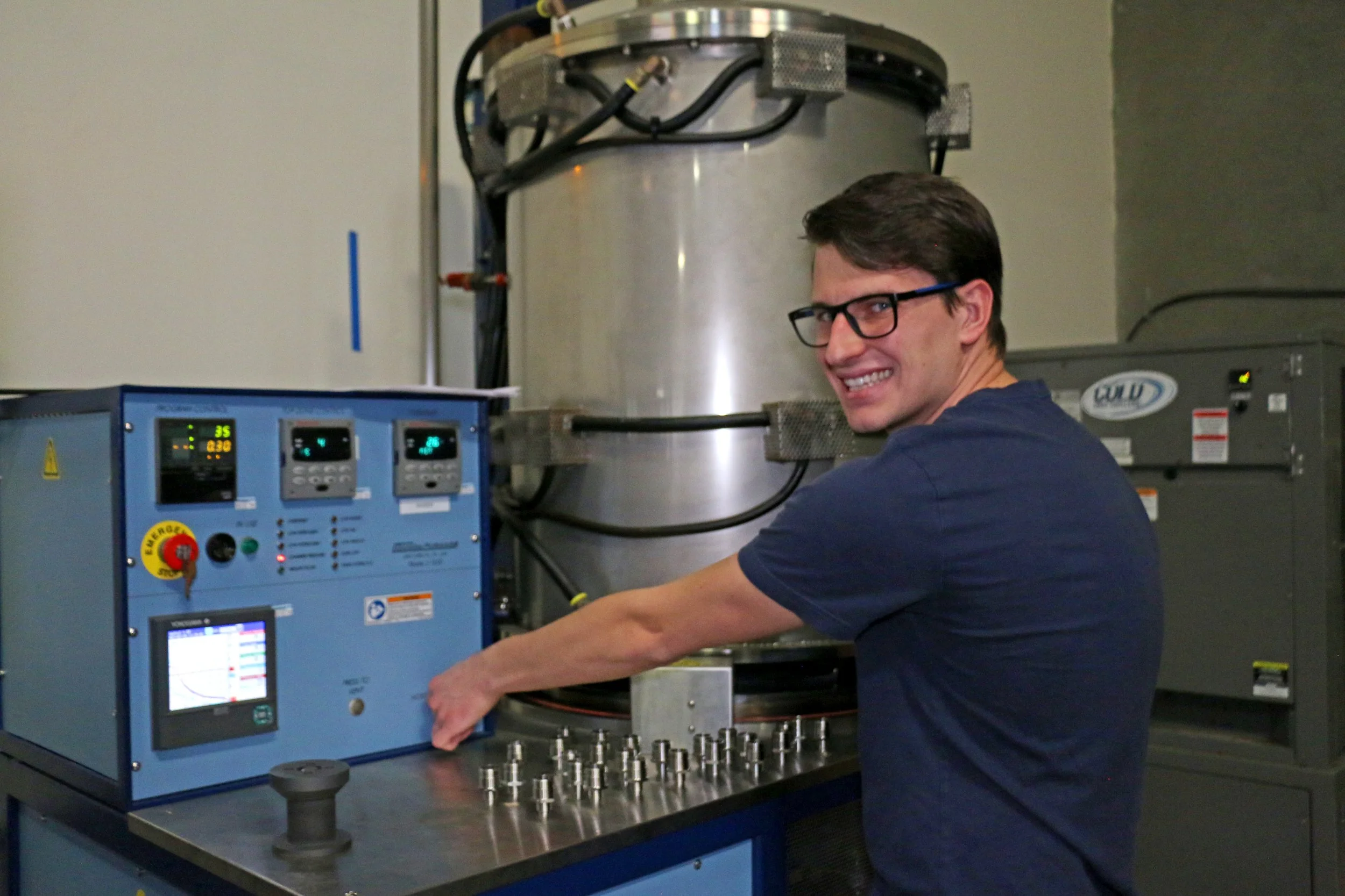 Careers — Precision Hermetic Technology