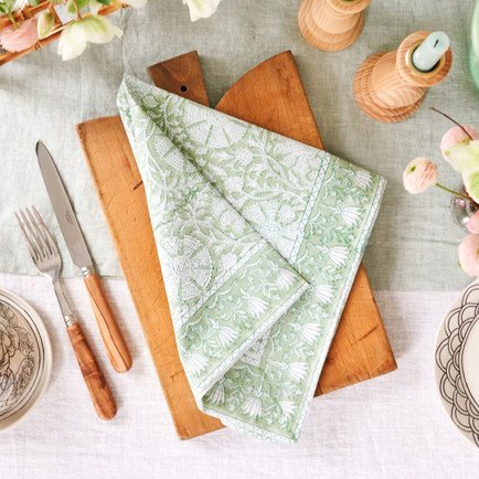Inspiring Spring 2023 Table Setting Ideas! — KNOF Design