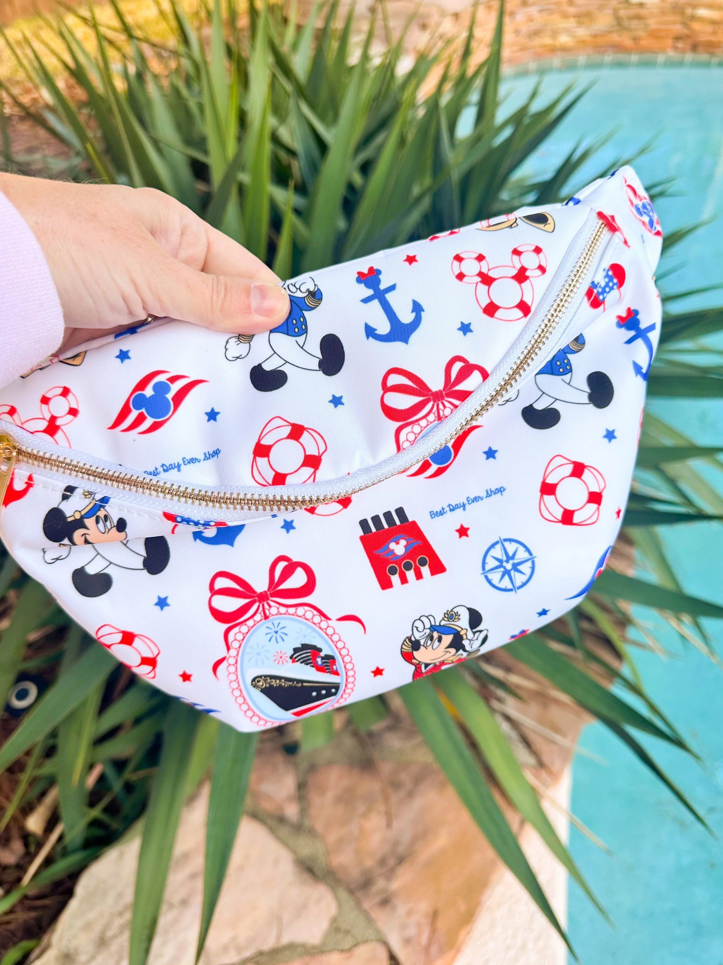Mouse Head Fanny Pack — Best Day Ever