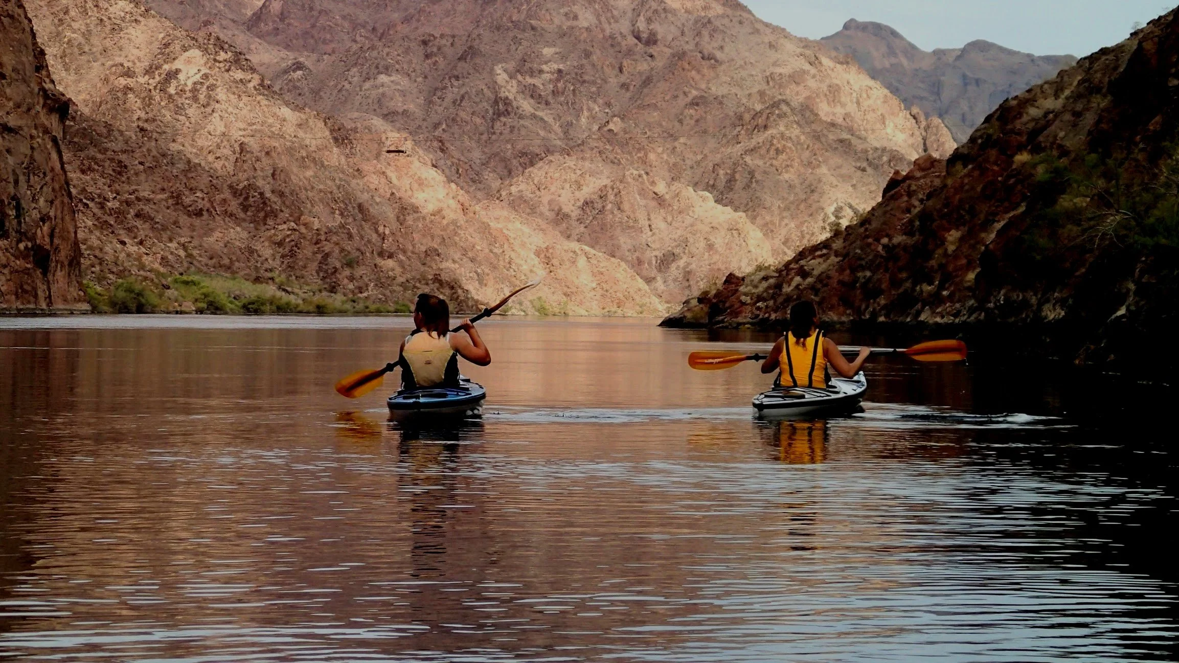 Kayak Lake Mead | Personal Kayak Tours Las Vegas