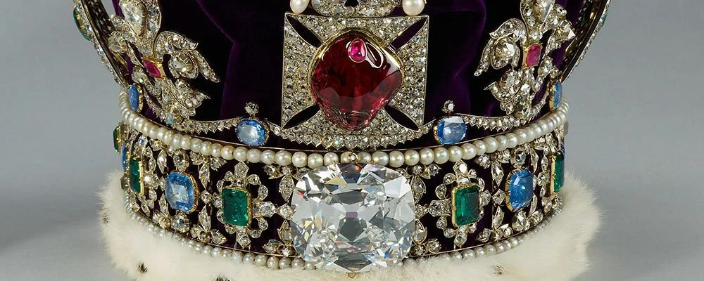 AN INTRODUCTION TO SPINELS — Luis Miguel Howard