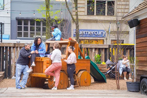 Walnut Garden | Rittenhouse's Urban Cocktail Garden