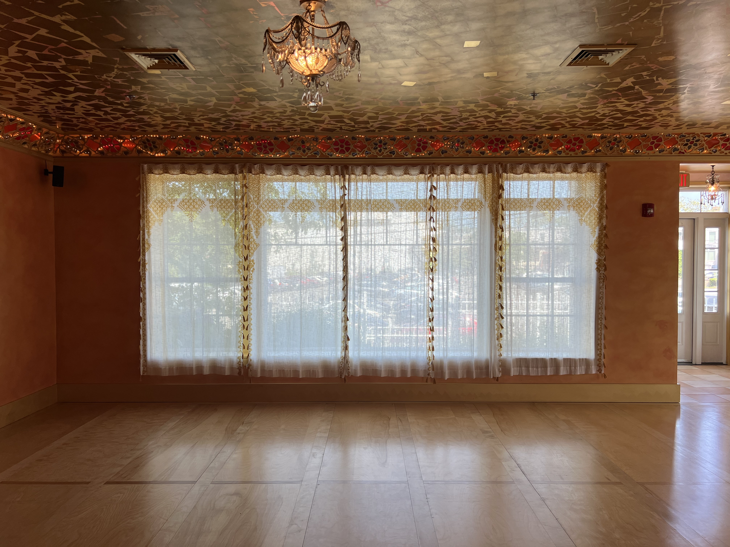Classes — Rodney Yee Yoga