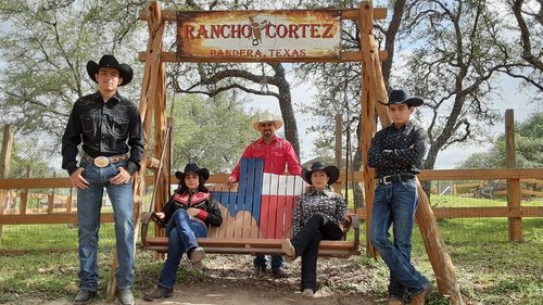 10 Popular Dude Ranches Near Austin | Experience the Cowboy Life!
