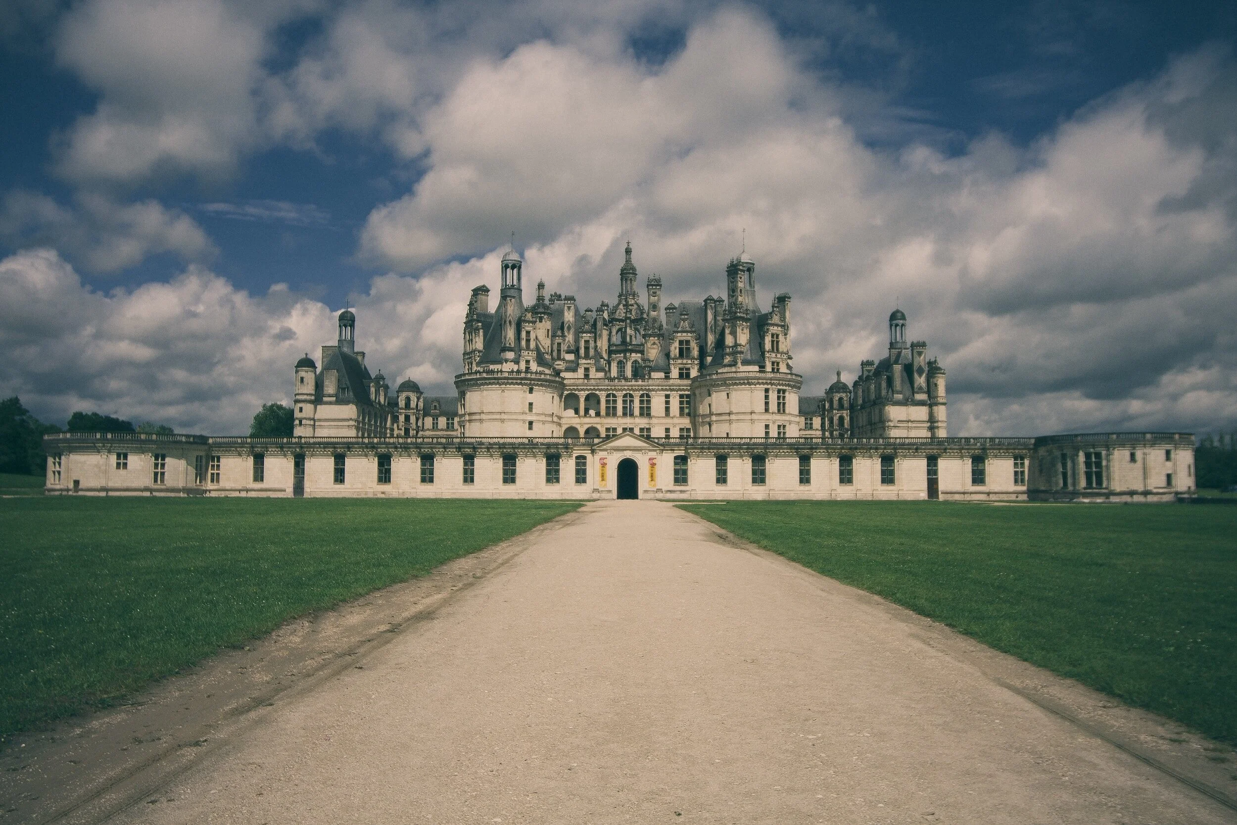 10 Must-See Castles Near Paris — Hidden Paris Travel