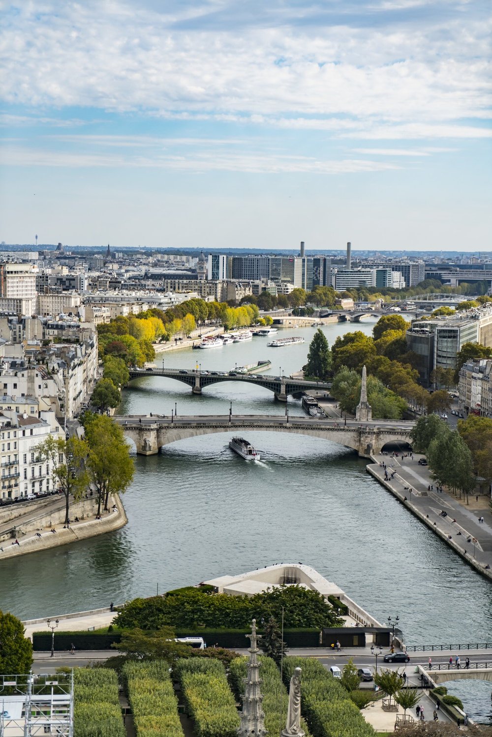 Exploring Paris by Boat: Seine River Cruises — Hidden Paris Travel