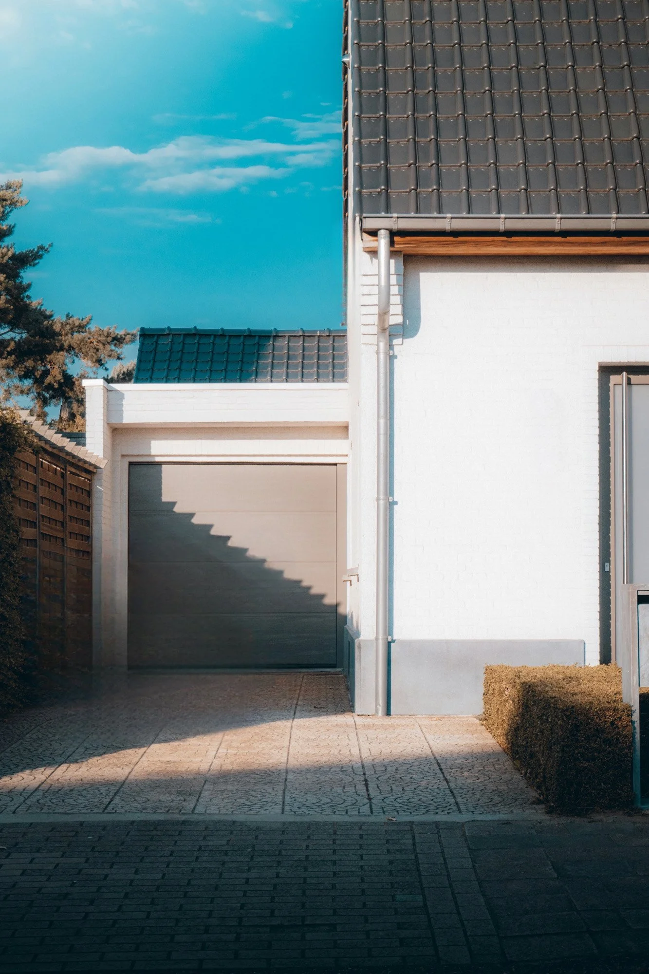 Garage Conversion Cardiff - Rise Construction Cardiff Ltd