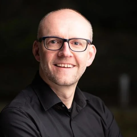 Prof. Dr. Torsten Uhlig — Evangelische Hochschule Tabor | Marburg