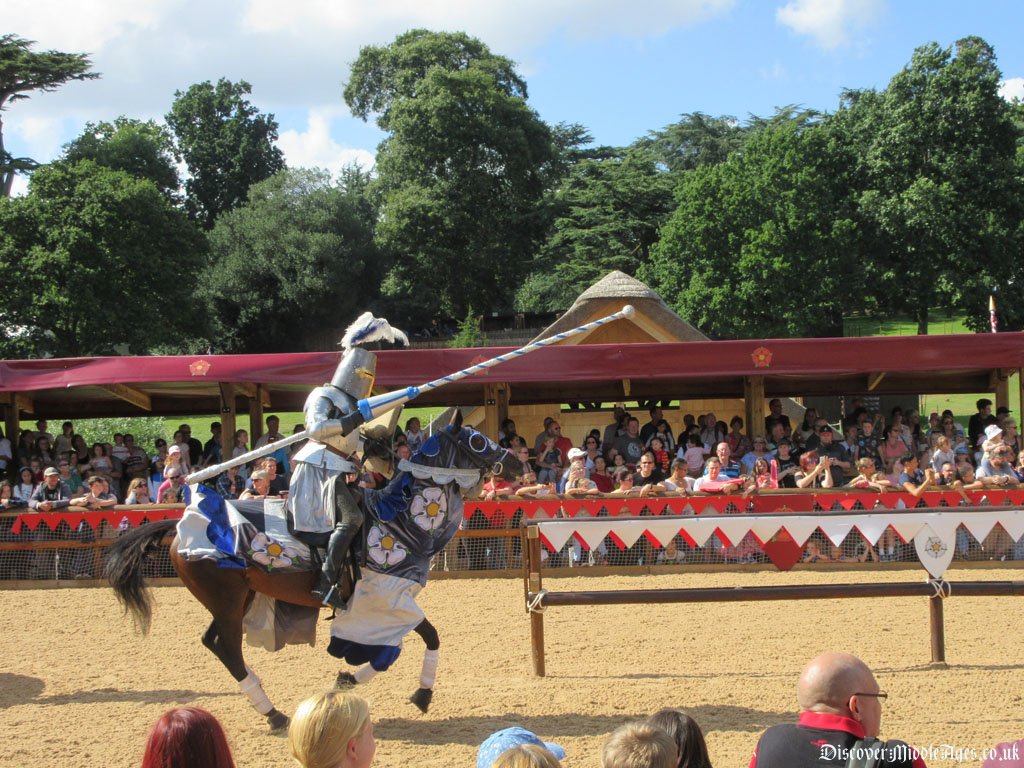Warwick Castle Home to Warwick the Kingmaker | DiscoverMiddleAges