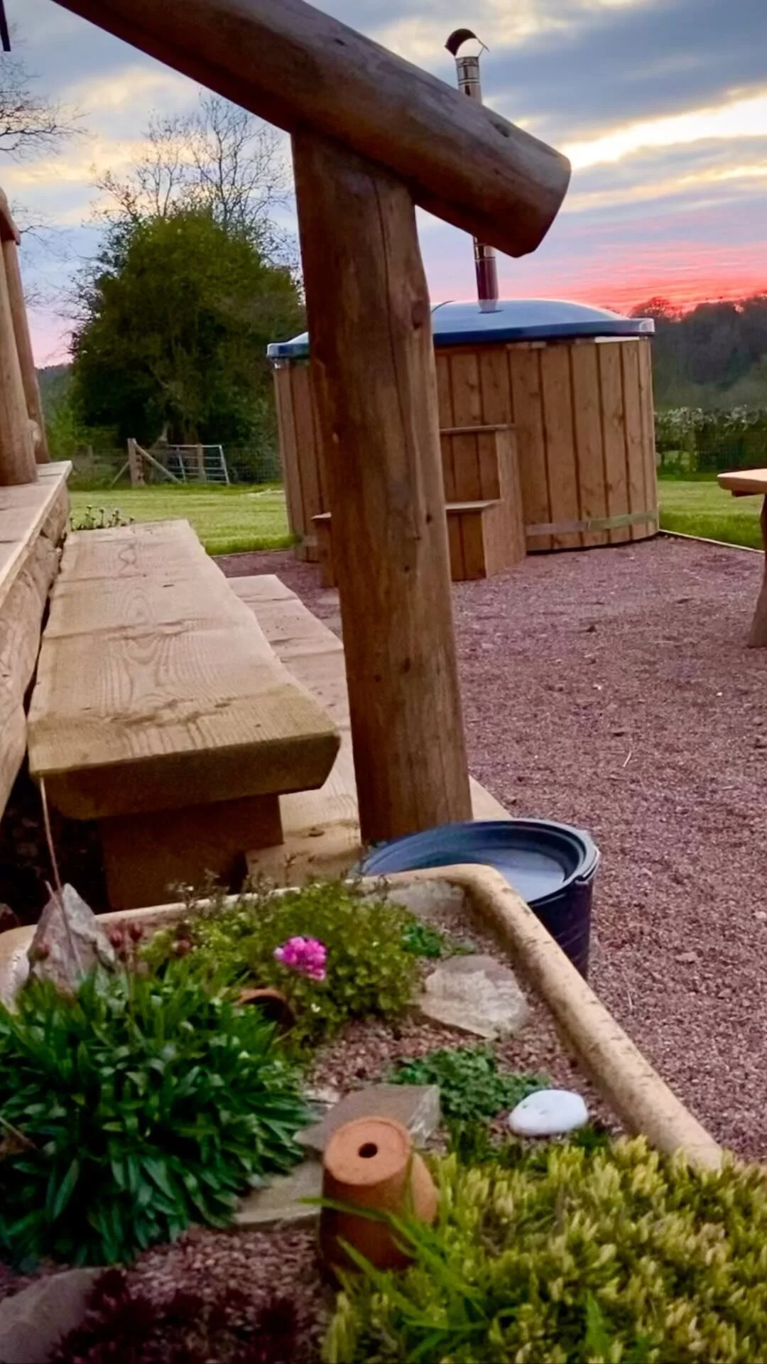 TedstoneLogCabins