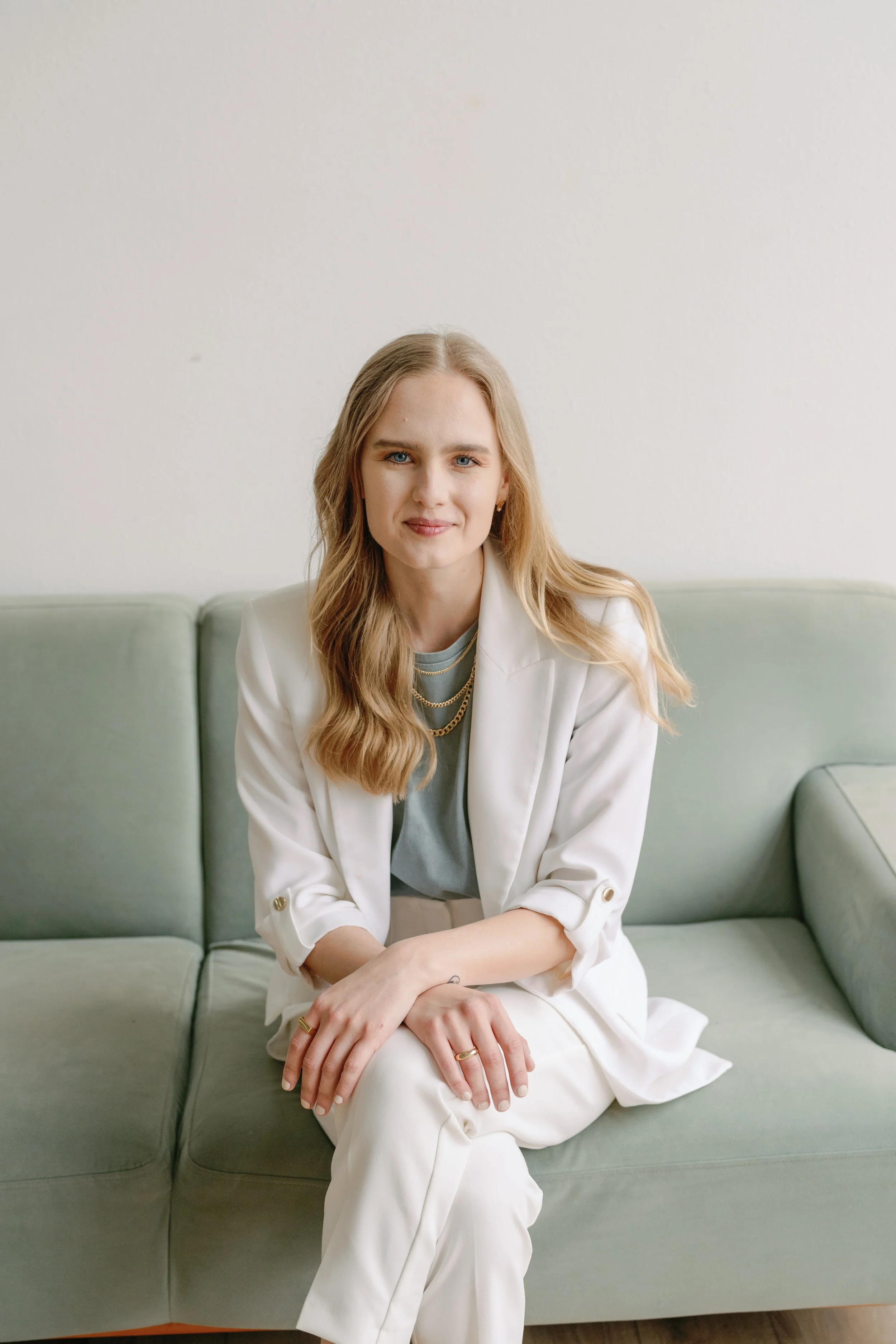 LGBTQ+ Therapy in Dallas - Arlee Pryor, LMFT