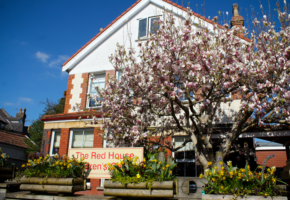 Contact — The Red House