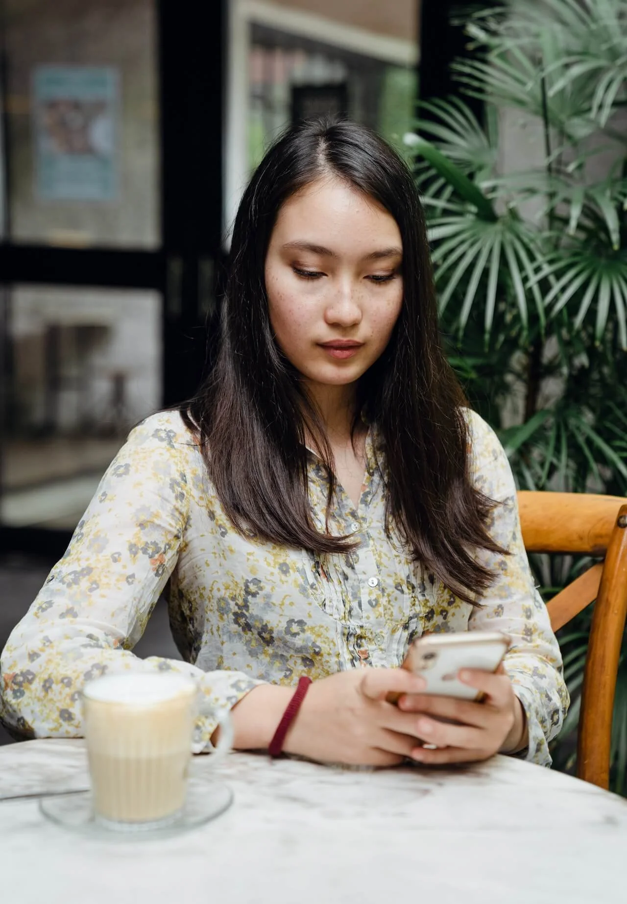 Texting Tips For A Closer Relationship From A Therapist