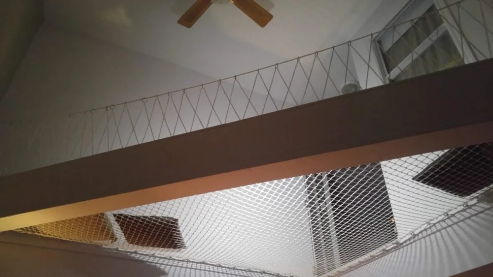 Filet d'habitation, mezzanine suspendue — Filet Sport Gaspésien