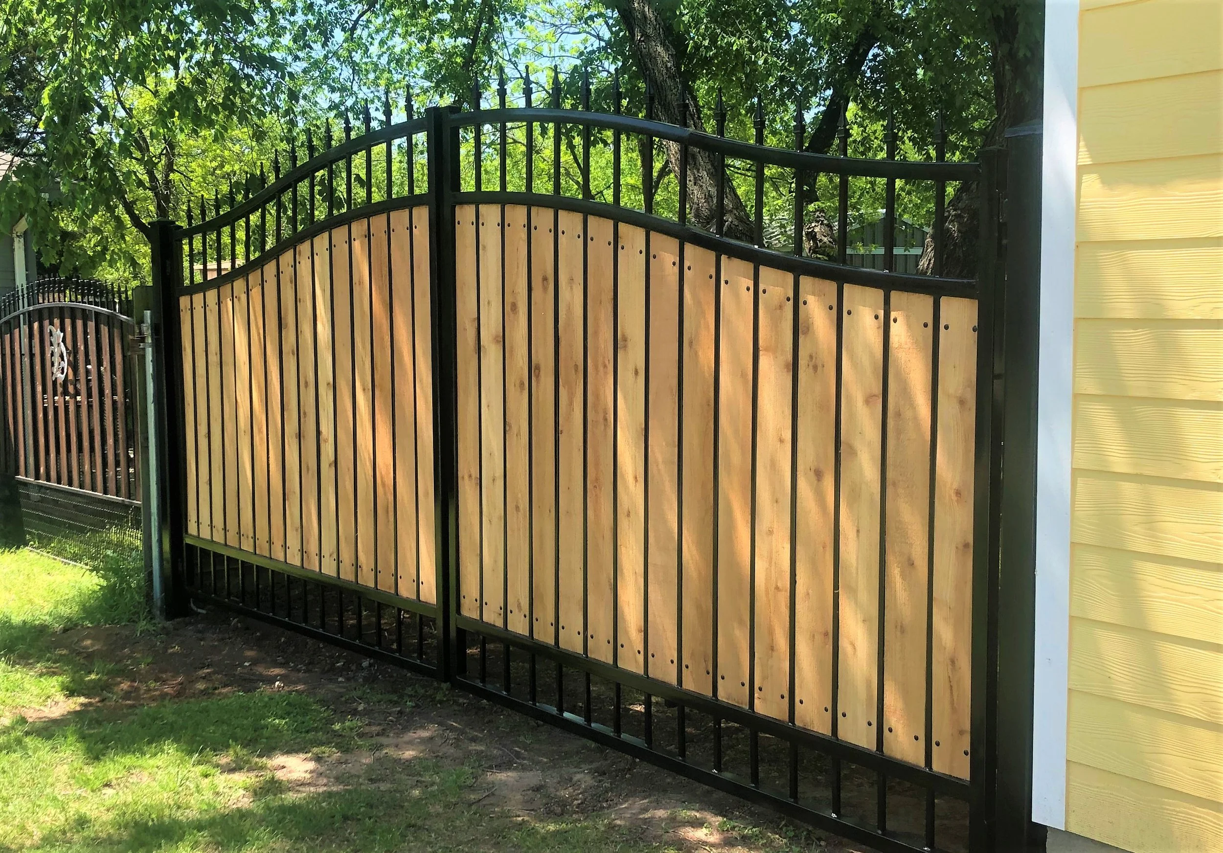 Iron Fencing in Fort Worth | Bob Davis Fences