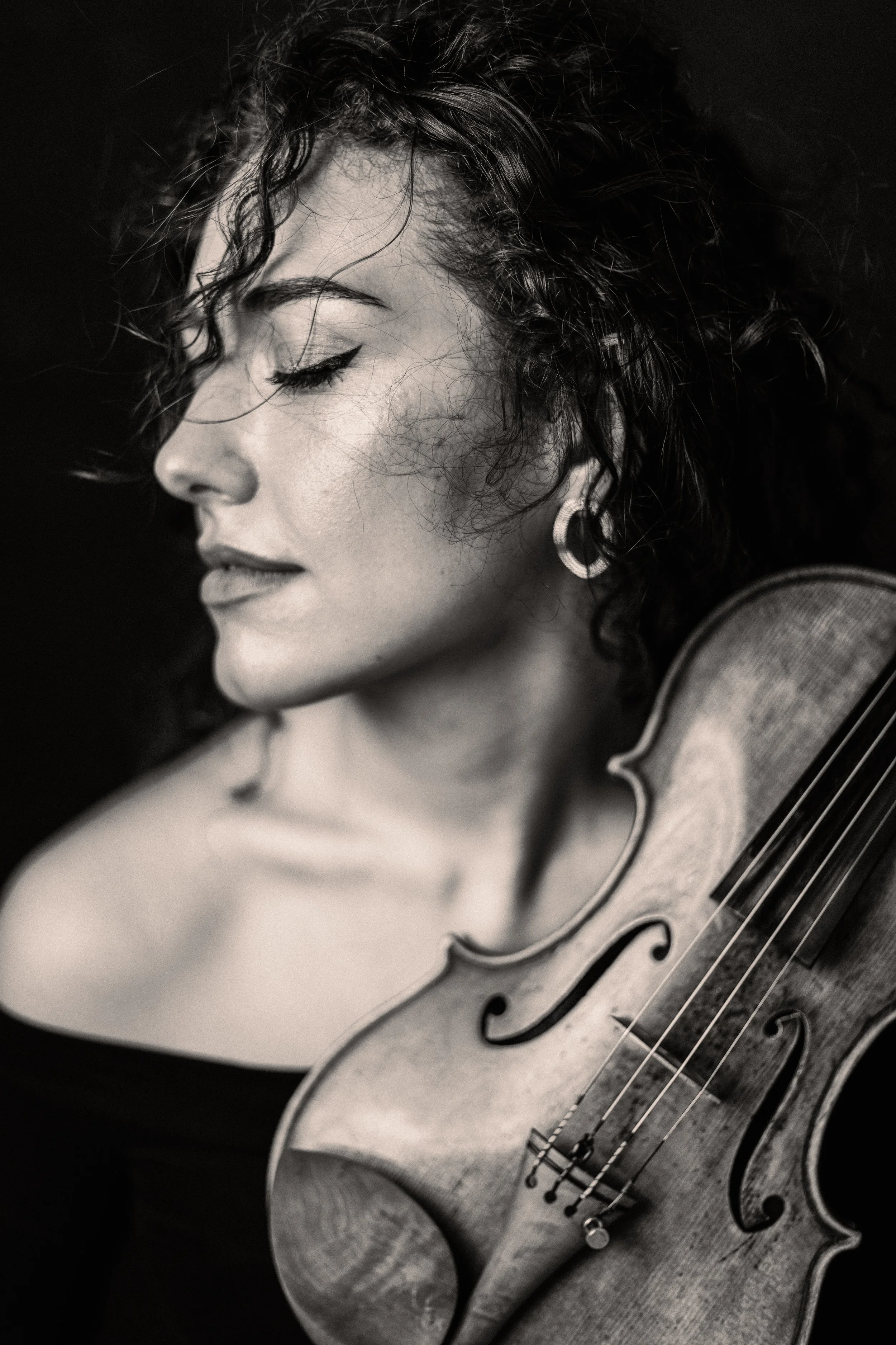 CONCERTS — Ezgi Su Apaydin