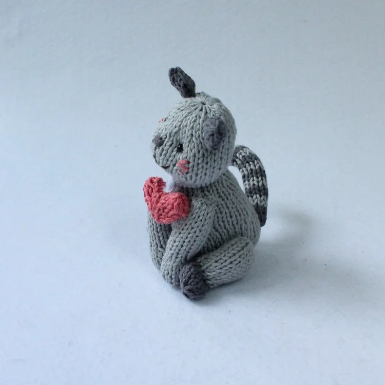 Choo Choo Train, knitted train with animals and dolls knitting pattern ...