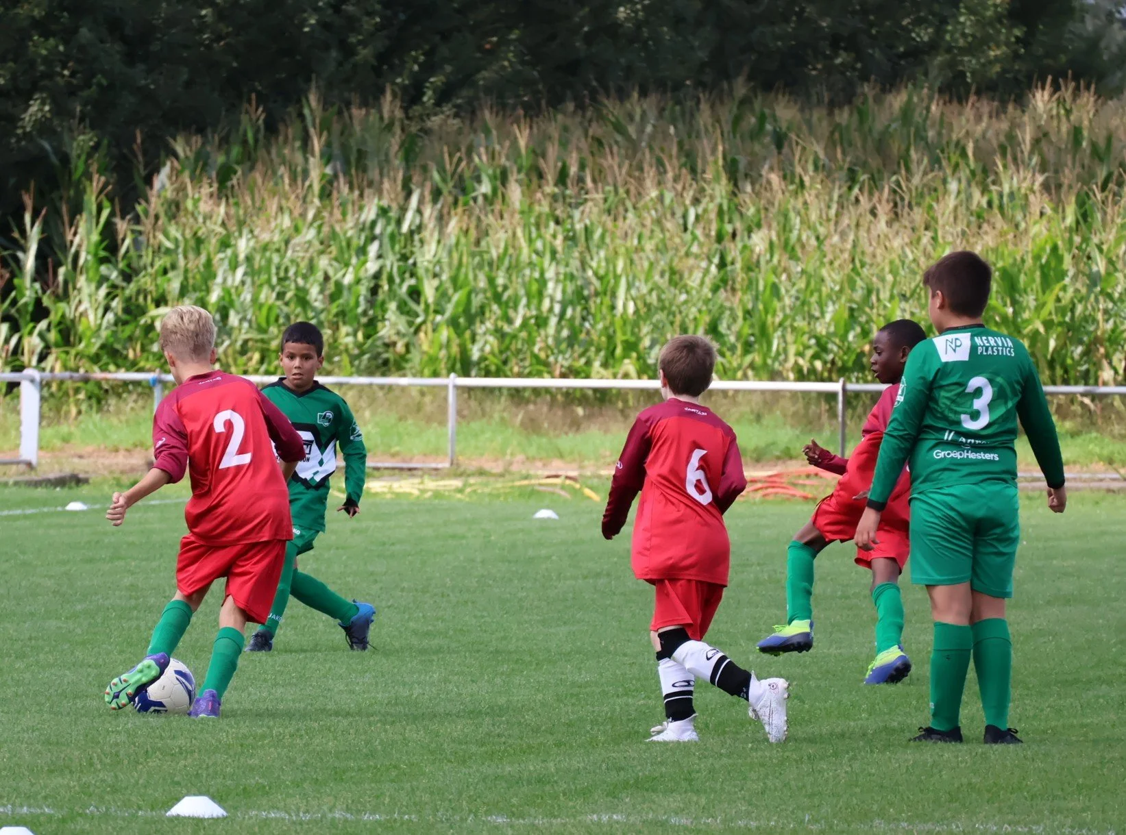 K.F.C. Eeklo - Jouw weg naar topvoetbal.