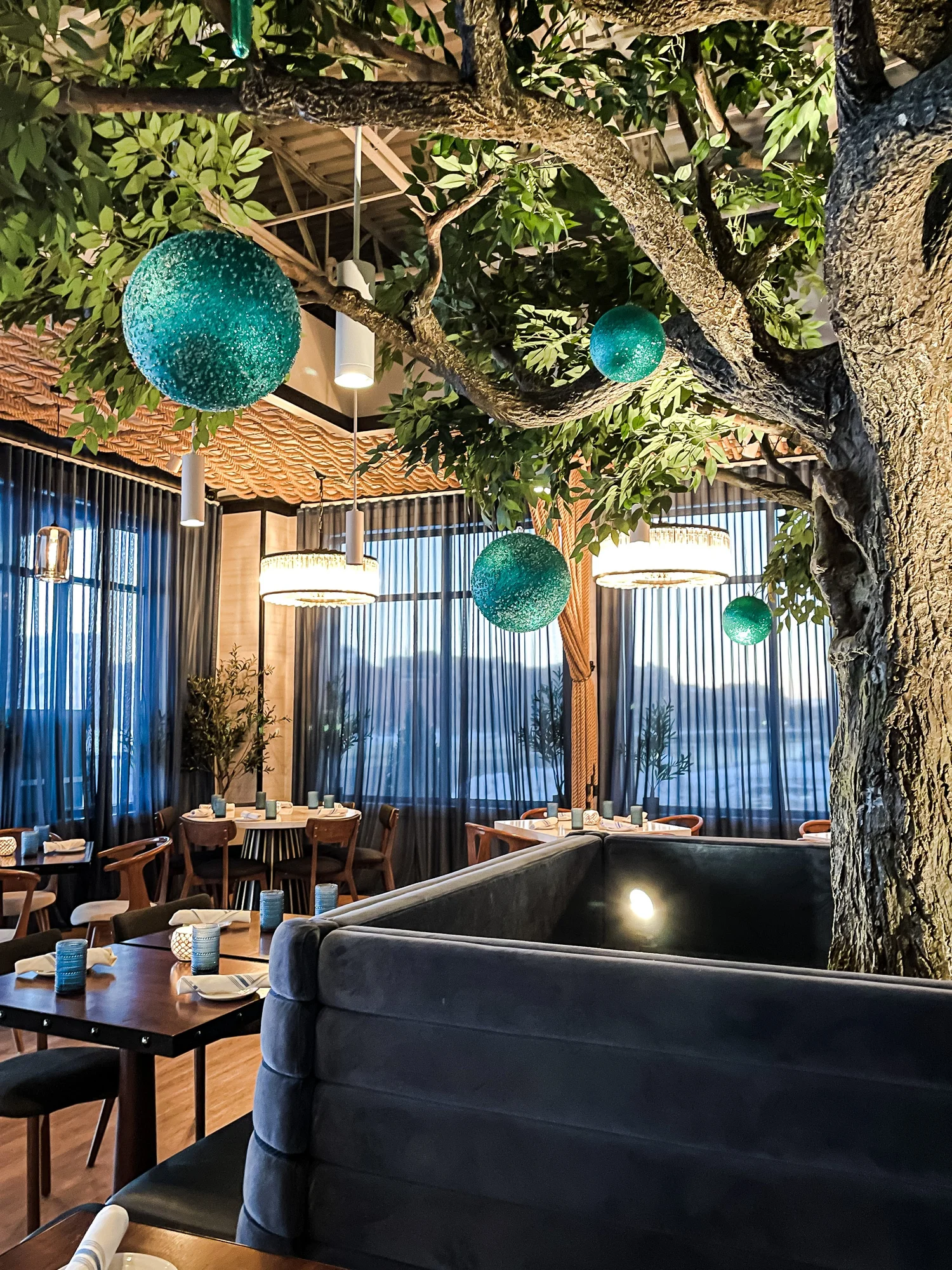 Sea Smoke Waterfront Grill | Discover & Dine – Reserve Now