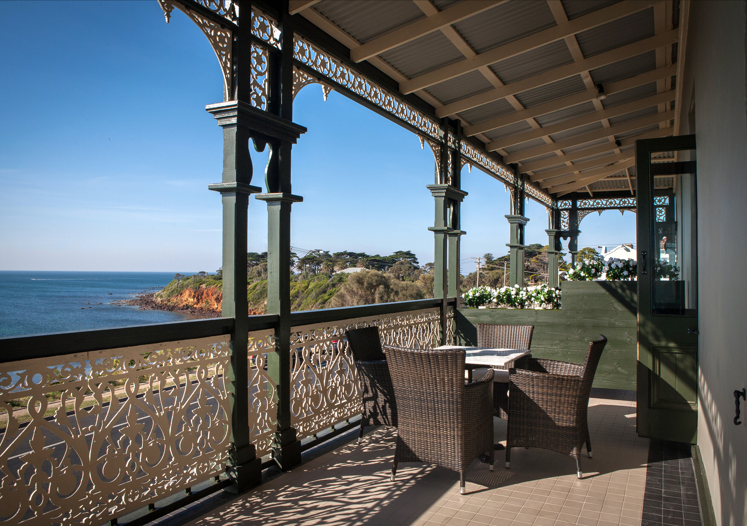 Stay at The Royal Mornington — The Royal Hotel