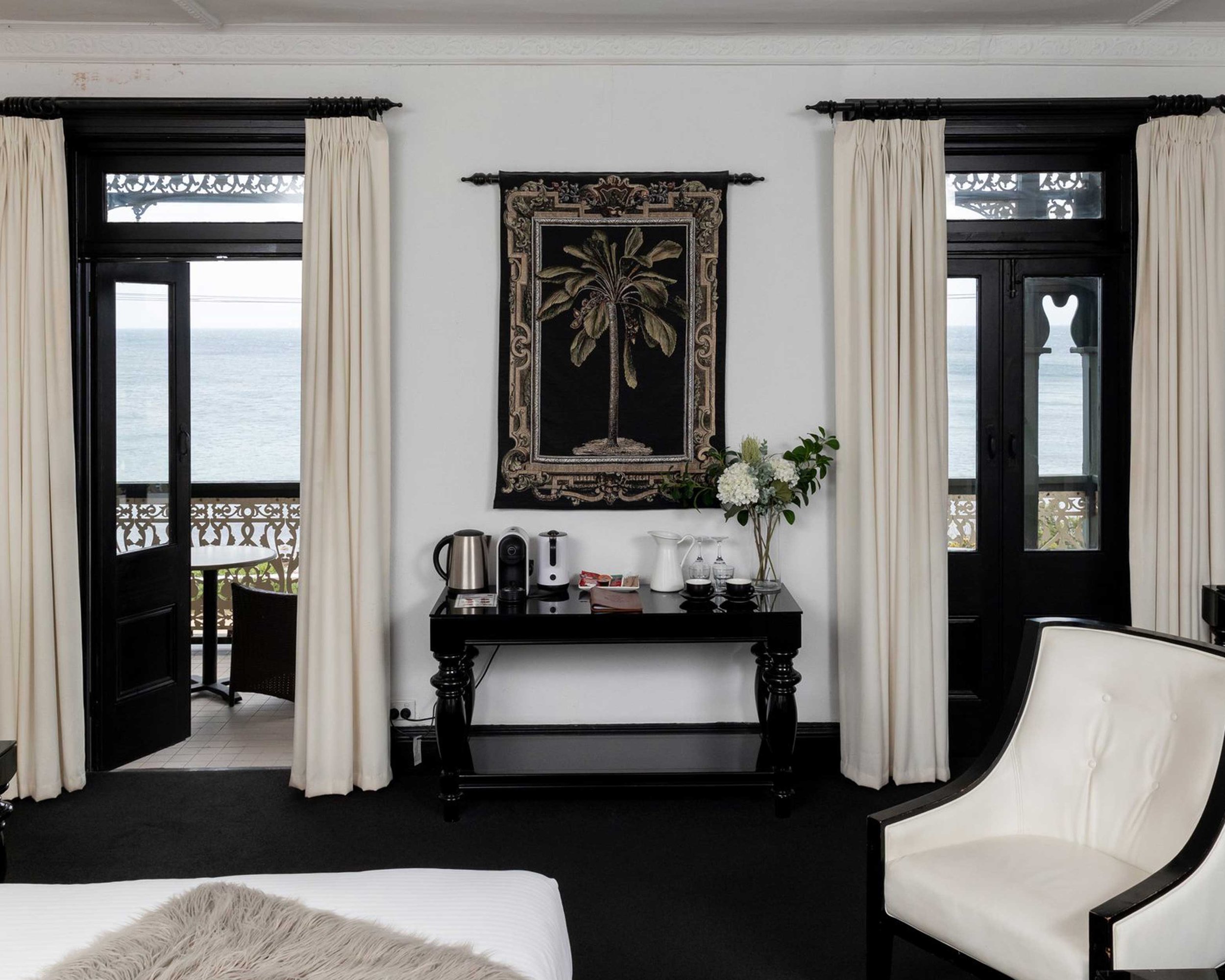 Stay at The Royal Mornington — The Royal Hotel