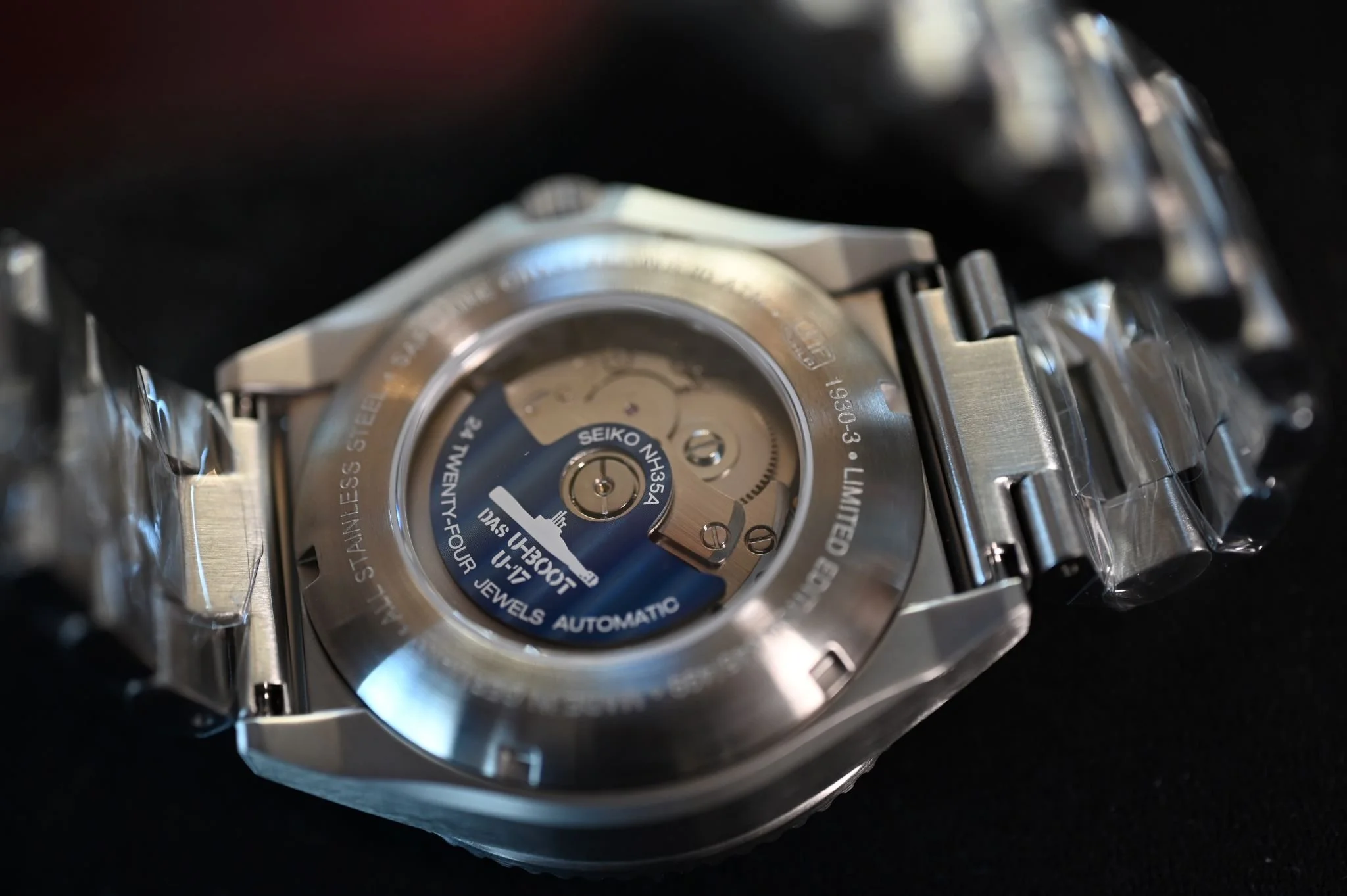 UMF-Ruhla U-17 Das BOOT die neue Taucheruhr aus Ruhla ist aufgetacht ...