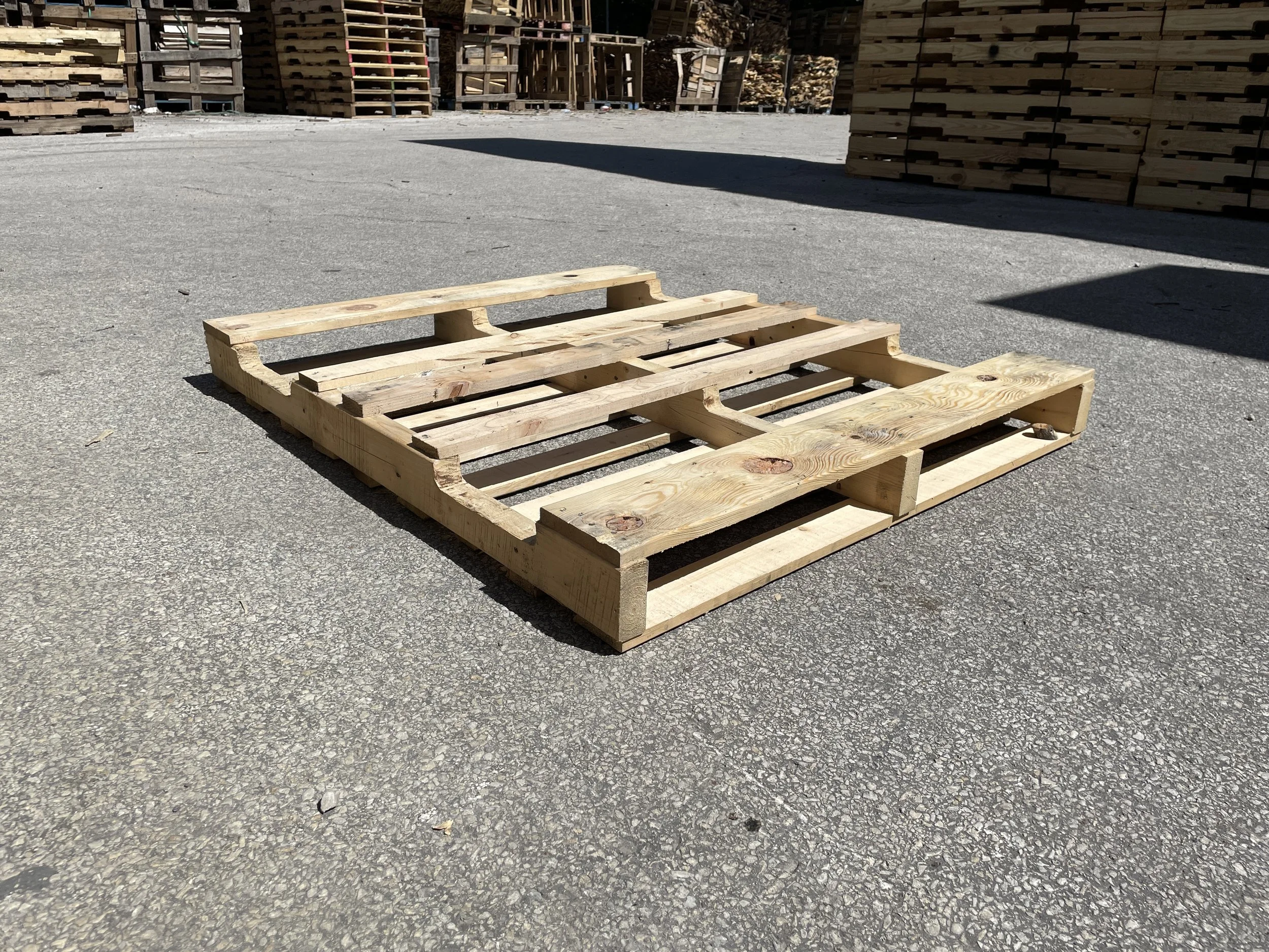 Dallas Used & Recycled Pallets For Sale — L&L Pallets