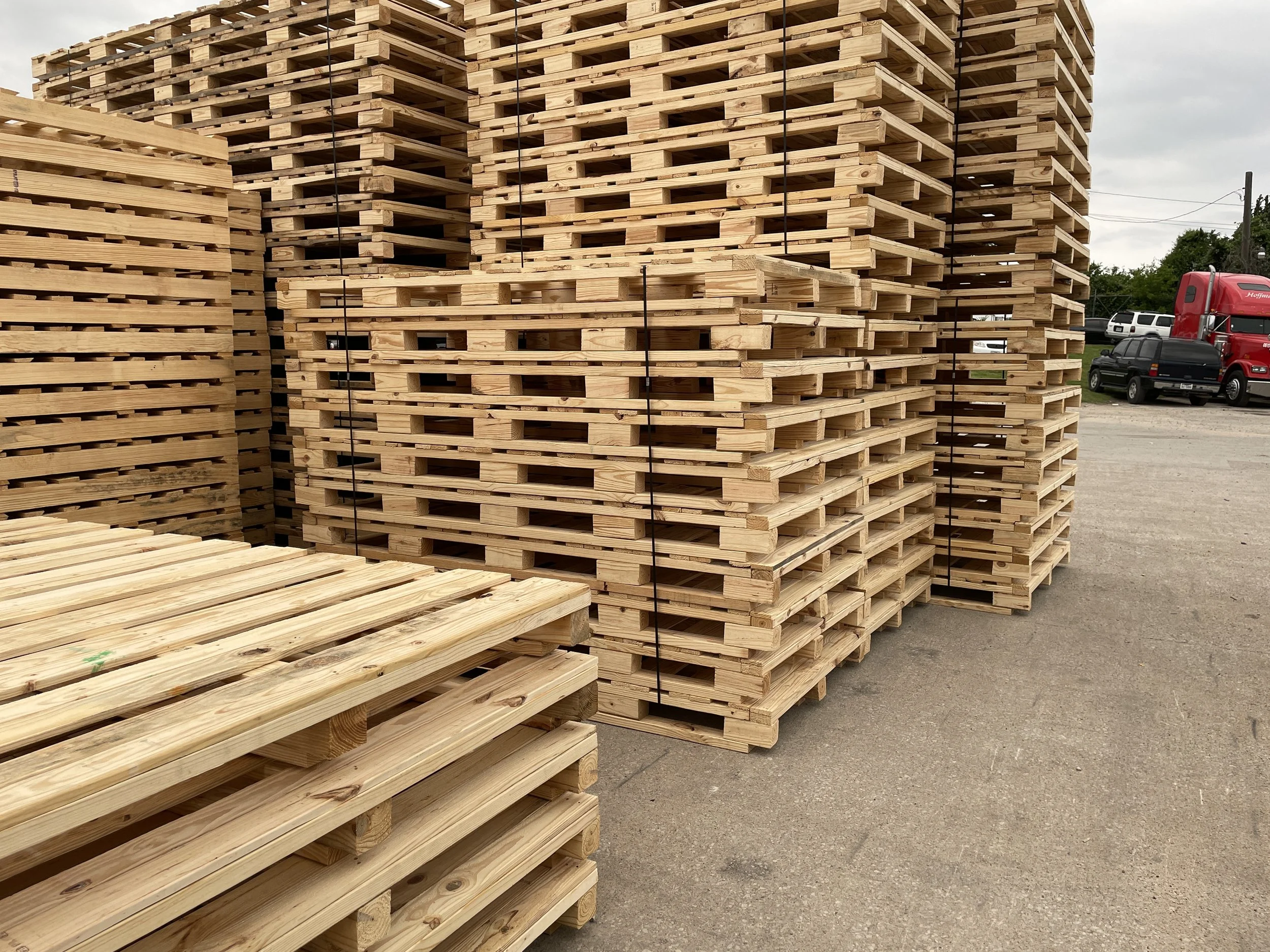 Pallets For Sale | Dallas Pallet Company - L&L Pallets