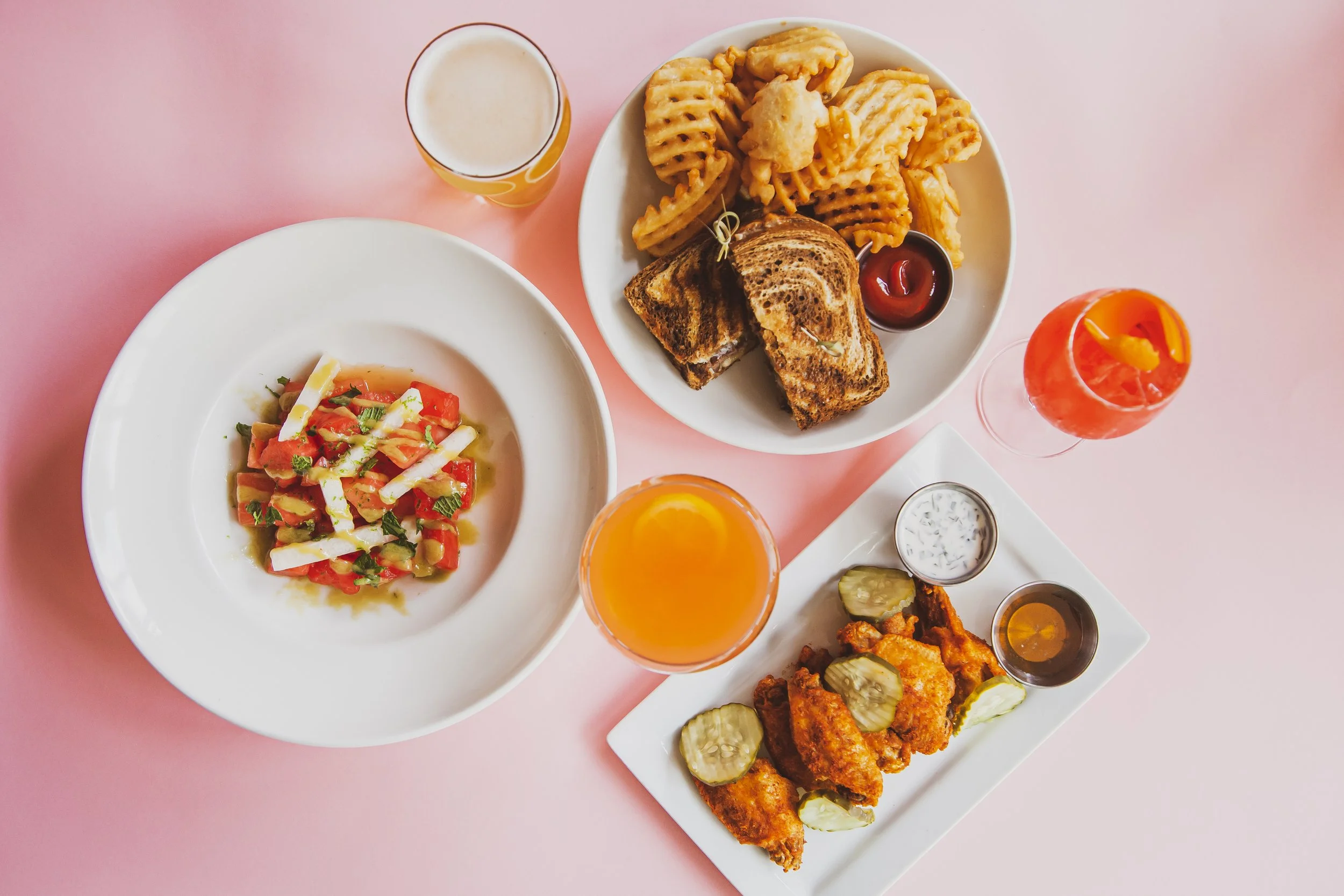 SUNNYGUN- COCKTAILS & GOOD EATS IN THE WEST LOOP — SUNNYGUN