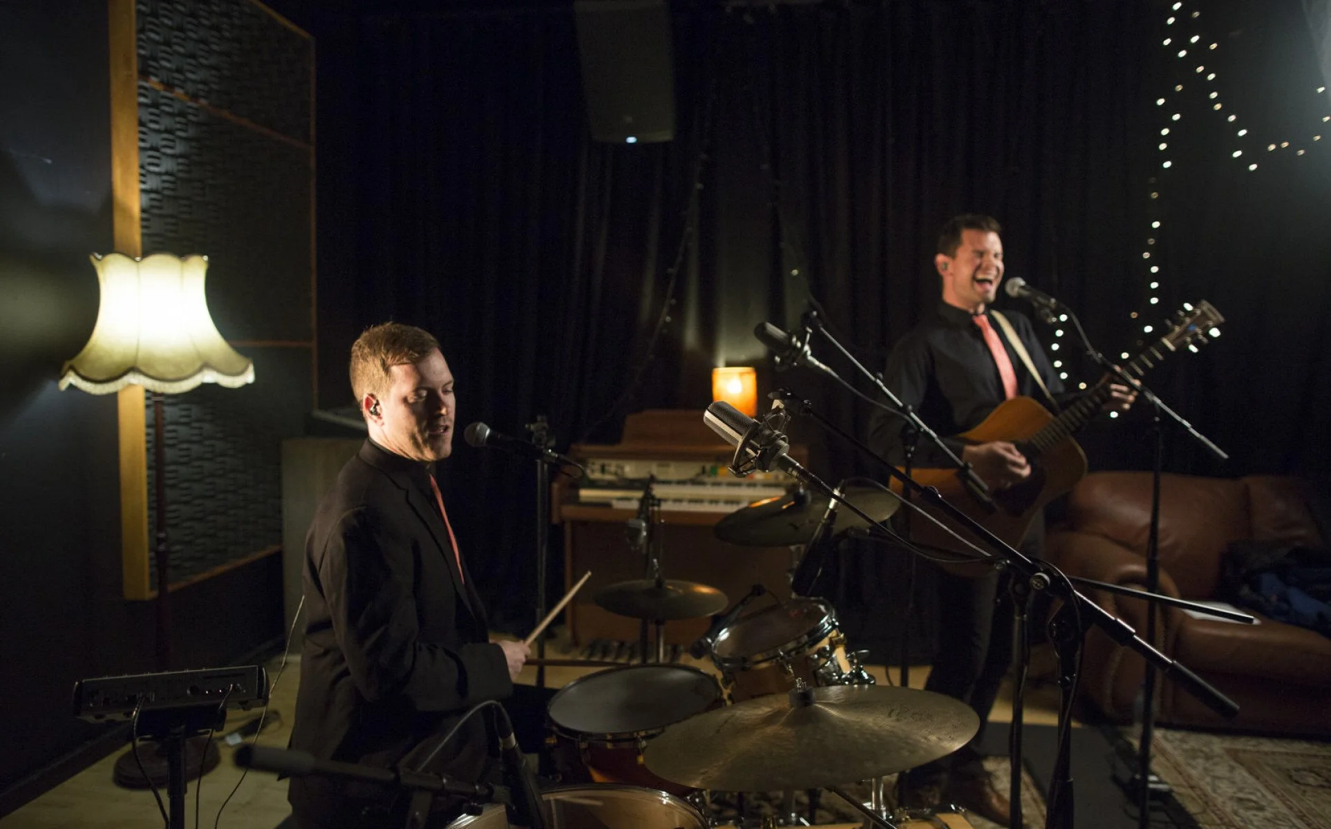 Goody 2 Shoes | Auckland Party Duo