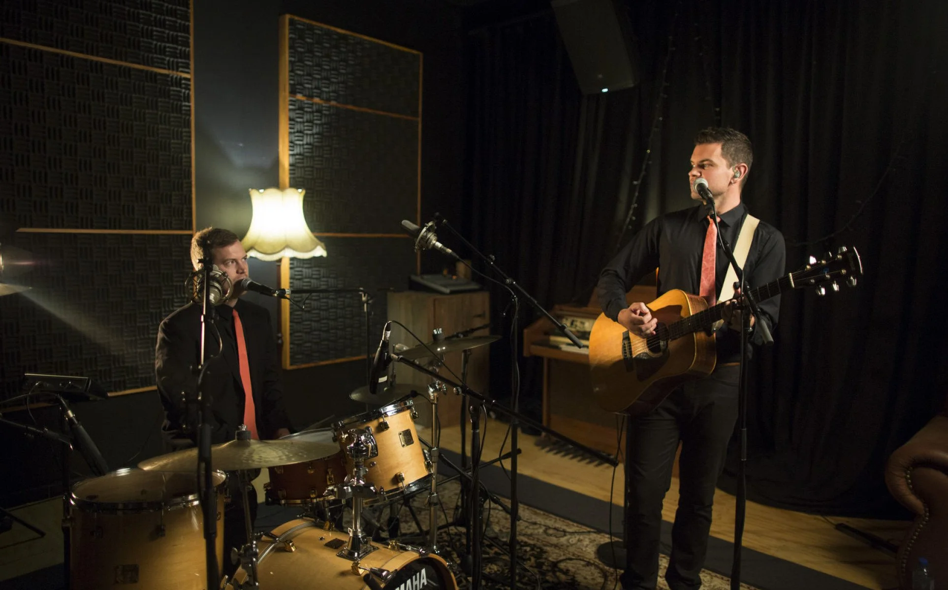 Goody 2 Shoes | Auckland Party Duo