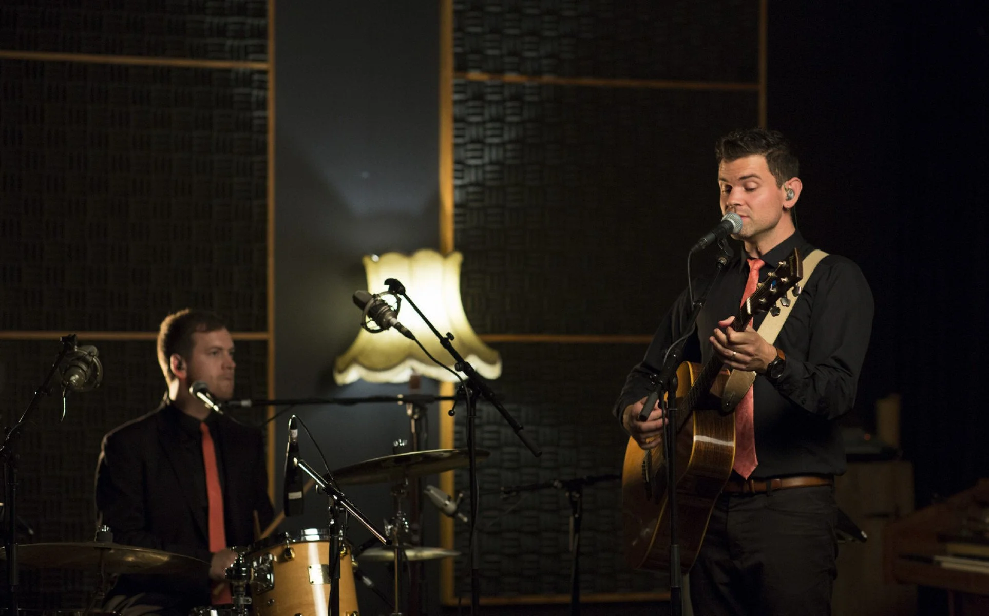 Goody 2 Shoes | Auckland Party Duo