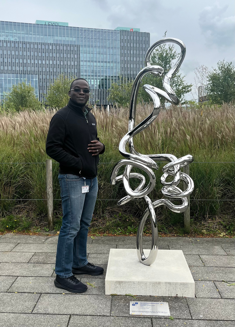 „I see international collaboration as doing science without boundaries ...