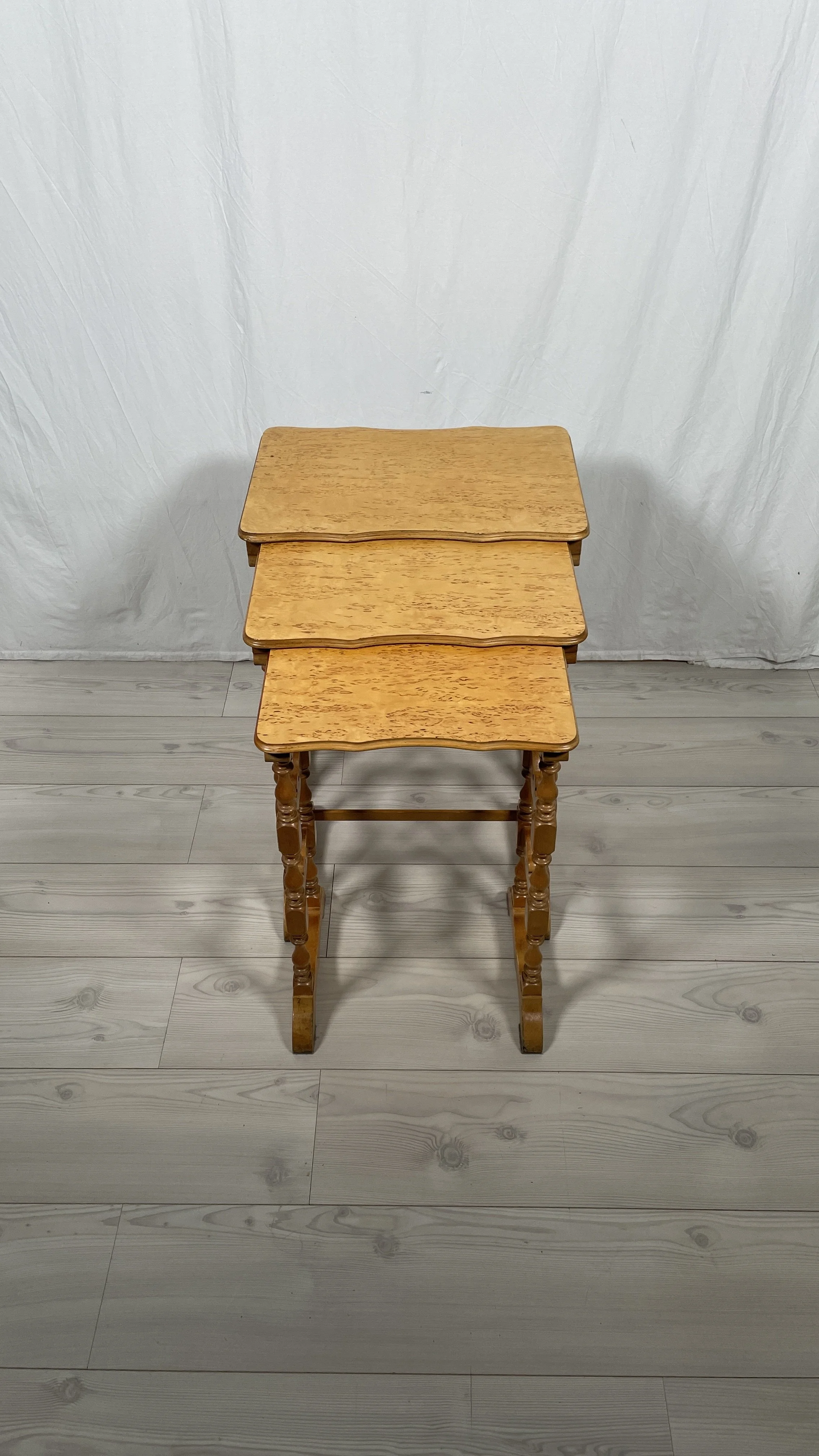 IDAL Design -pöytä — IDAL – uusi elämä