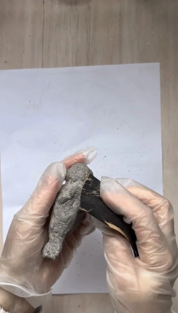 DIY Christmas Ornament: How to Make a Paper Pulp Seal Decoration Step ...